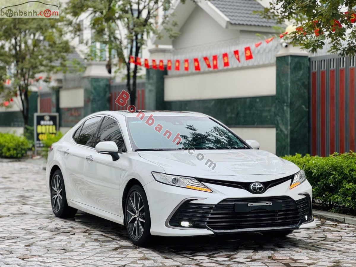 Bán xe ô tô Toyota Camry 2.0Q 2022 giá 1 Tỷ 15 Triệu | 6506147