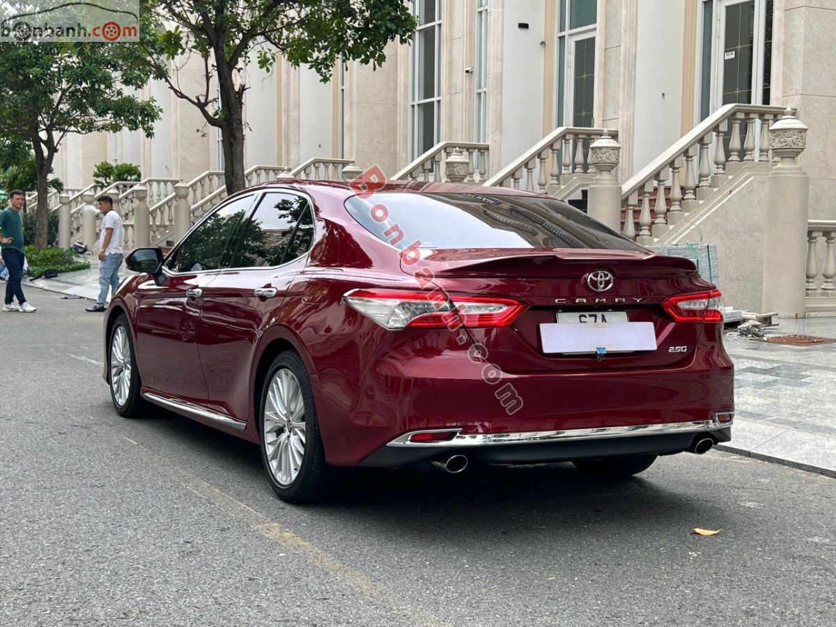 Bán xe ô tô Toyota Camry 2.5Q 2020 giá 939 Triệu | 6288797
