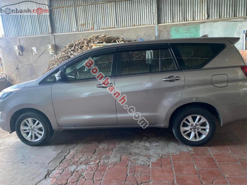 Bán xe ô tô Toyota Innova 2.0E 2018 giá 470 Triệu | 5200263